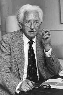 Developmental Approach to Personality: Erik Erikson - Psynso